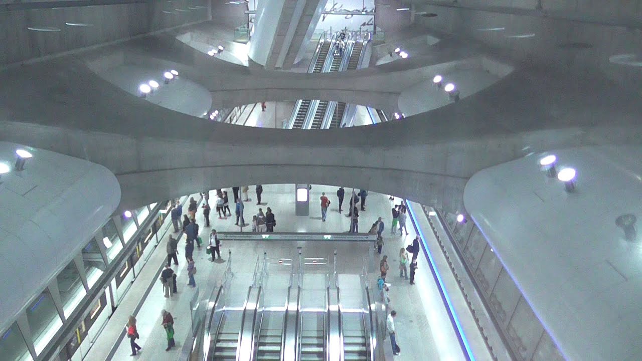 Architectural highlights of Budapest's M4 metro line - YouTube