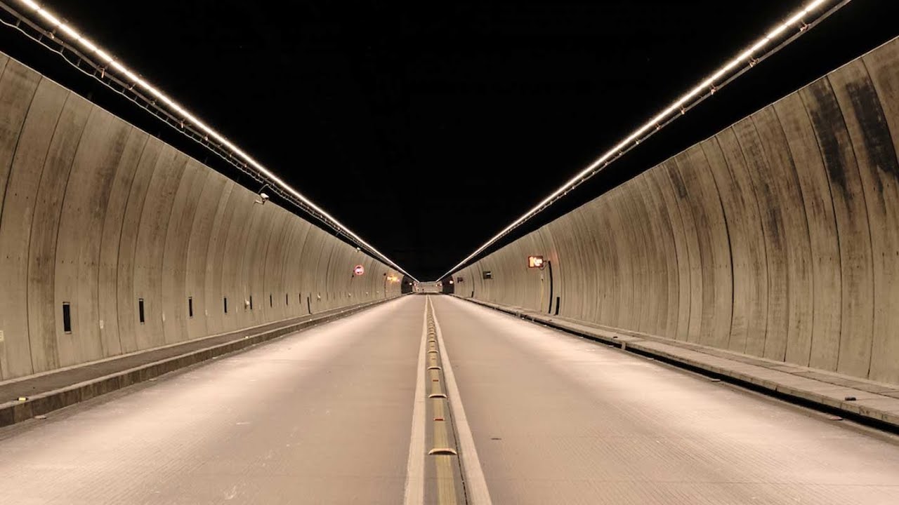 Cape town Tunnel drive - YouTube
