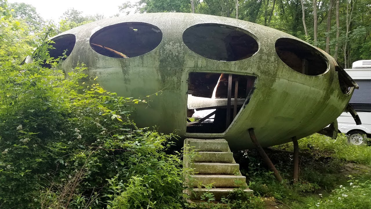 UFO house hidden in the woods - Oddments Vlog #1 - YouTube