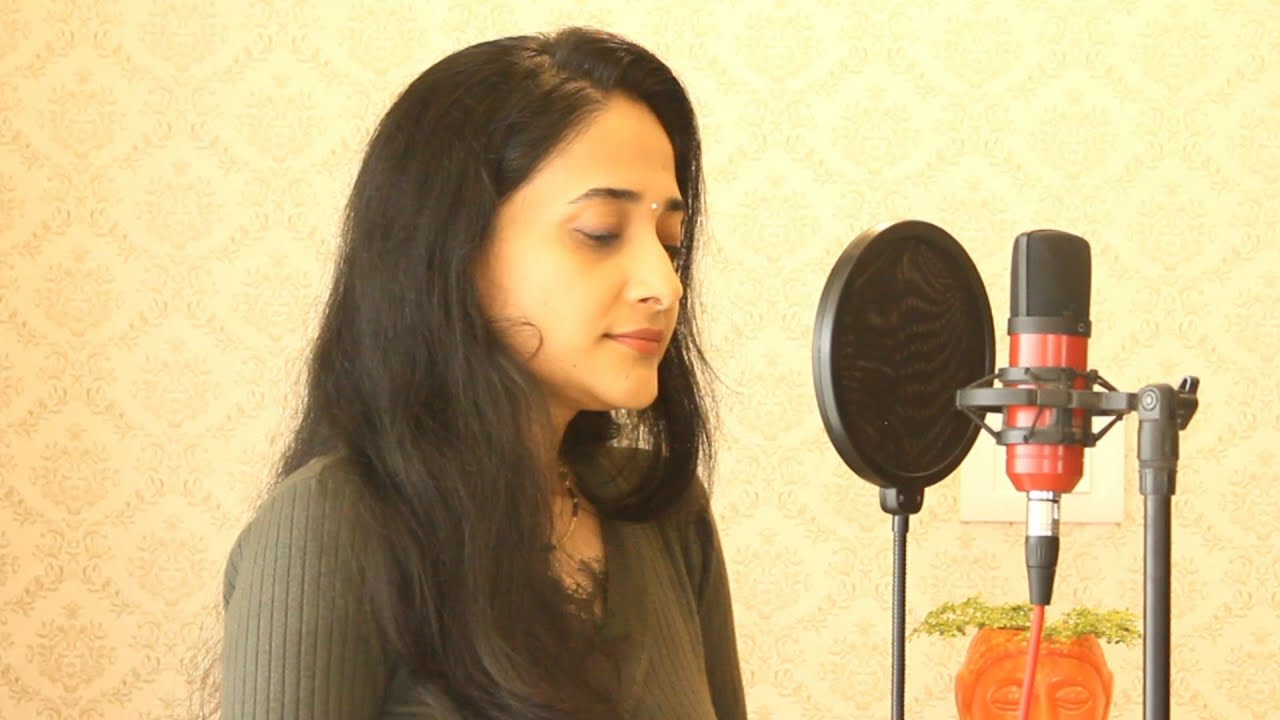 Dil Toh Bachcha Hai Ji | Ishqiya | Cover By Vaishali Hegde - YouTube