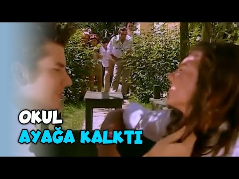 Ayşegül Giderek Her Şeyi Unutuyor - Acemi Cadı Özel Klip