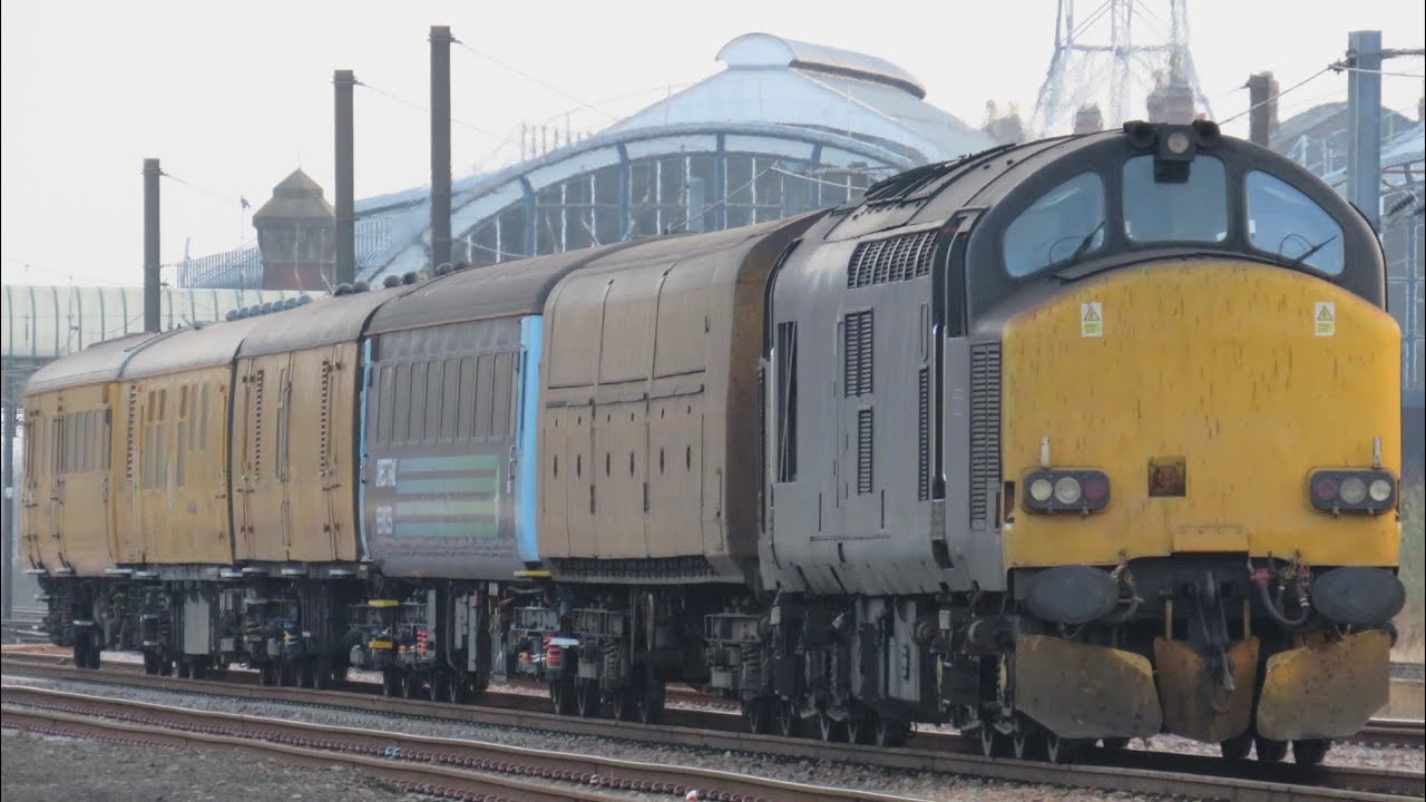 37612 & DBSO 9702 At Darlington | 3Z08 Derby R.T.C. to Darlington Up S ...