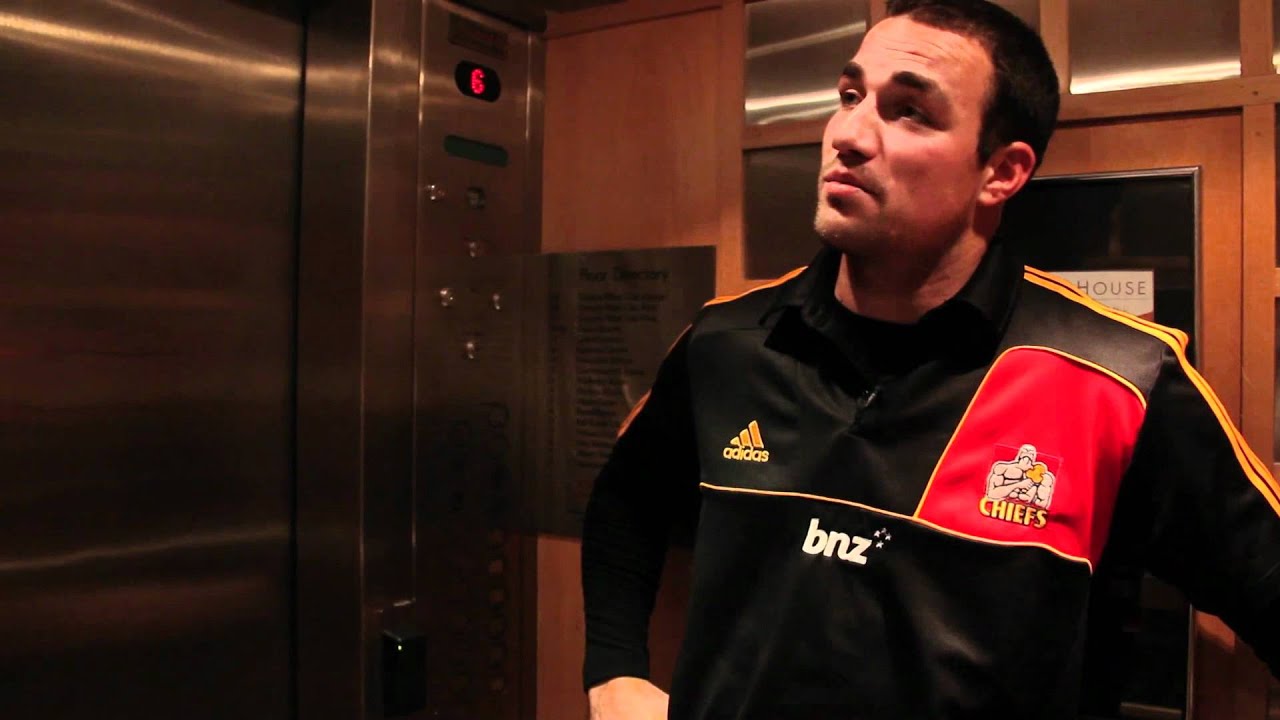 Richard Kahui: All Black, Chief & Qualified Builder - YouTube