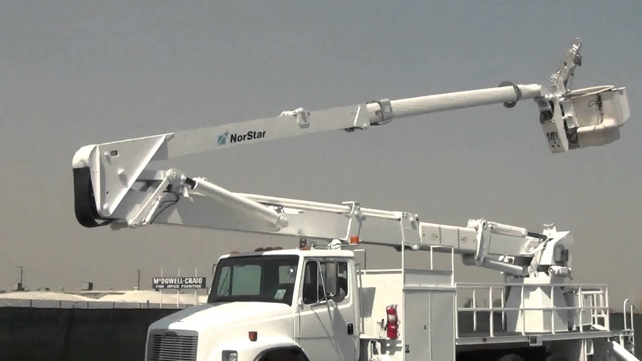 1999 Freightliner FL80 Norstar AE95 100' Bucket Truck - YouTube