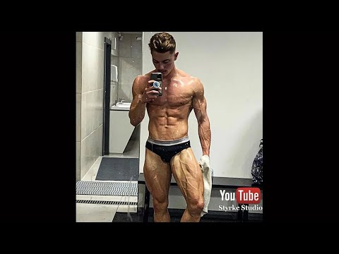 Ellis Kane Young Fitness Model Ripped Body Update Posing Styrke Studio @Muscularentrepreneur