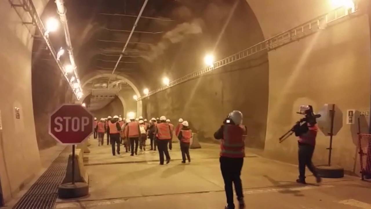 Tour of Ingula Pumped Storage Scheme - YouTube