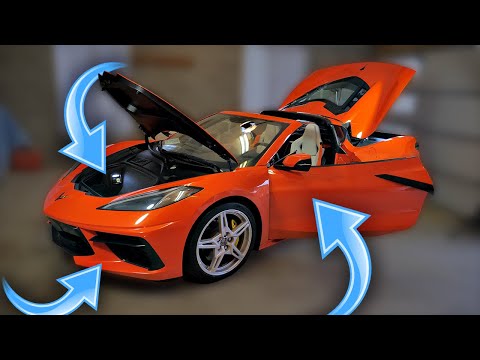 What do you get for $59,995 on the 2020 Corvette C8? (1LT Base Model Review)