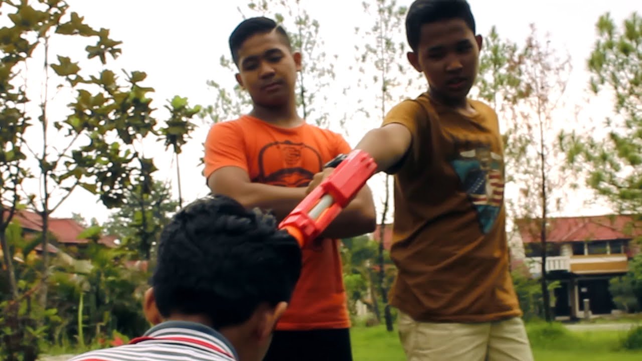 Nerf VS Nerf War : 3 vs 4! [2] - YouTube