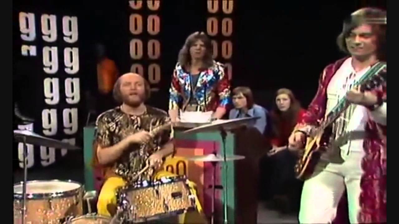 Strawbs. Lay Down. HD - YouTube