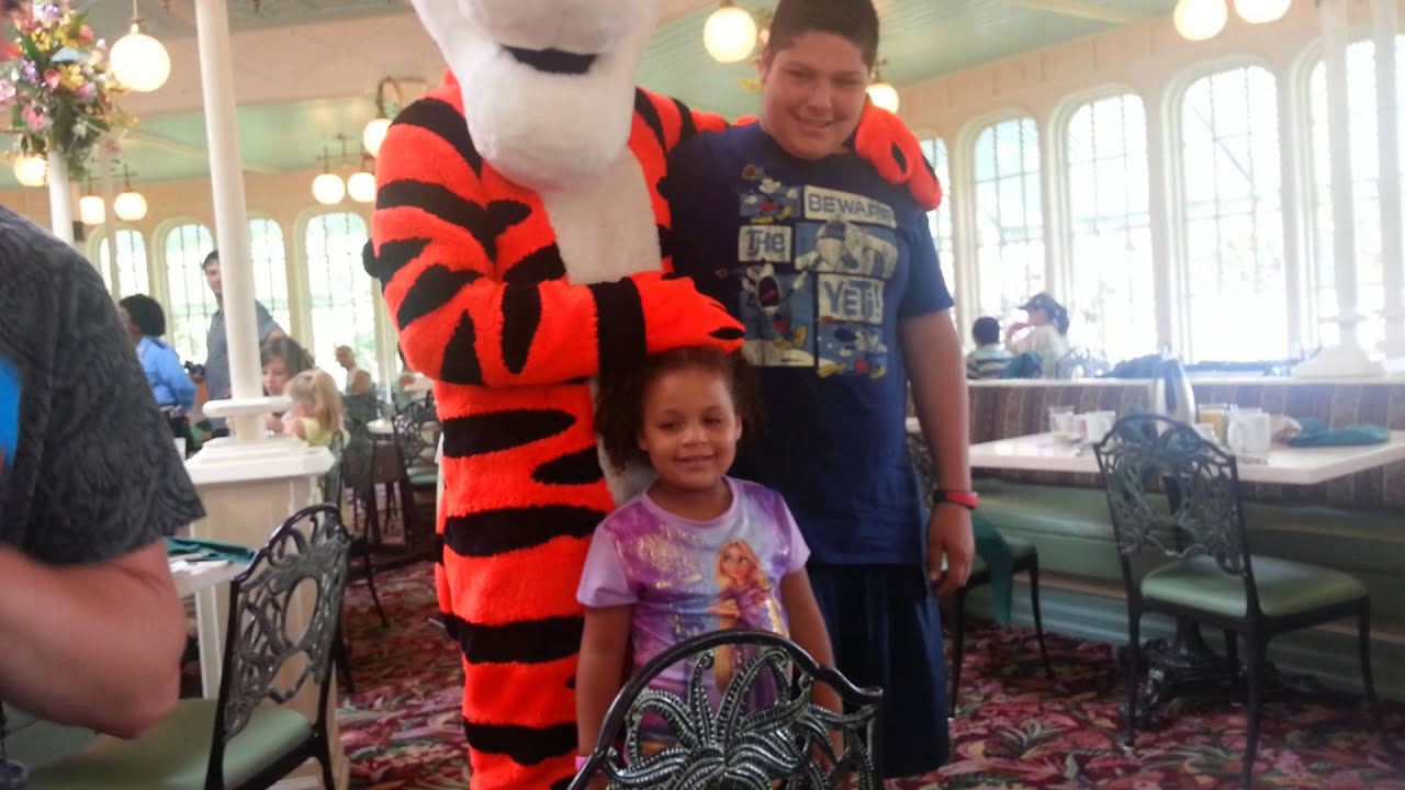 Chubby dance(6) - YouTube