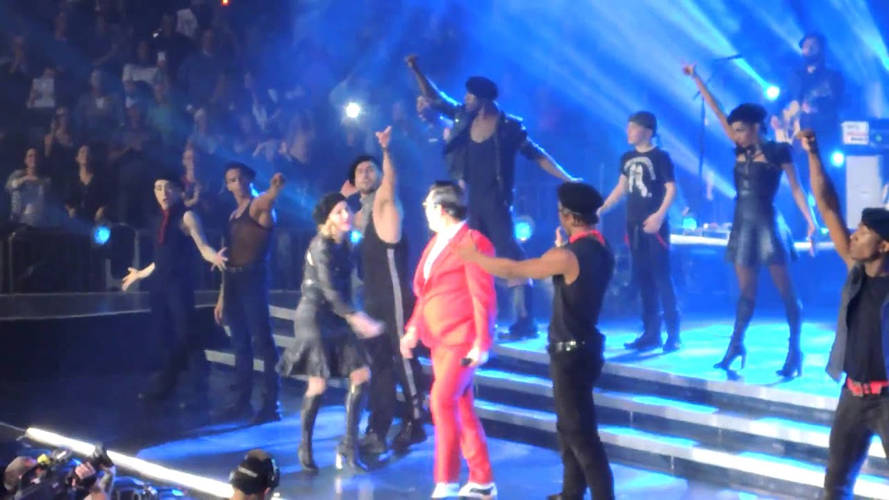 Madonna and PSY singing Gangnam Style and Give It To Me at NYC (싸이 마돈나 ...