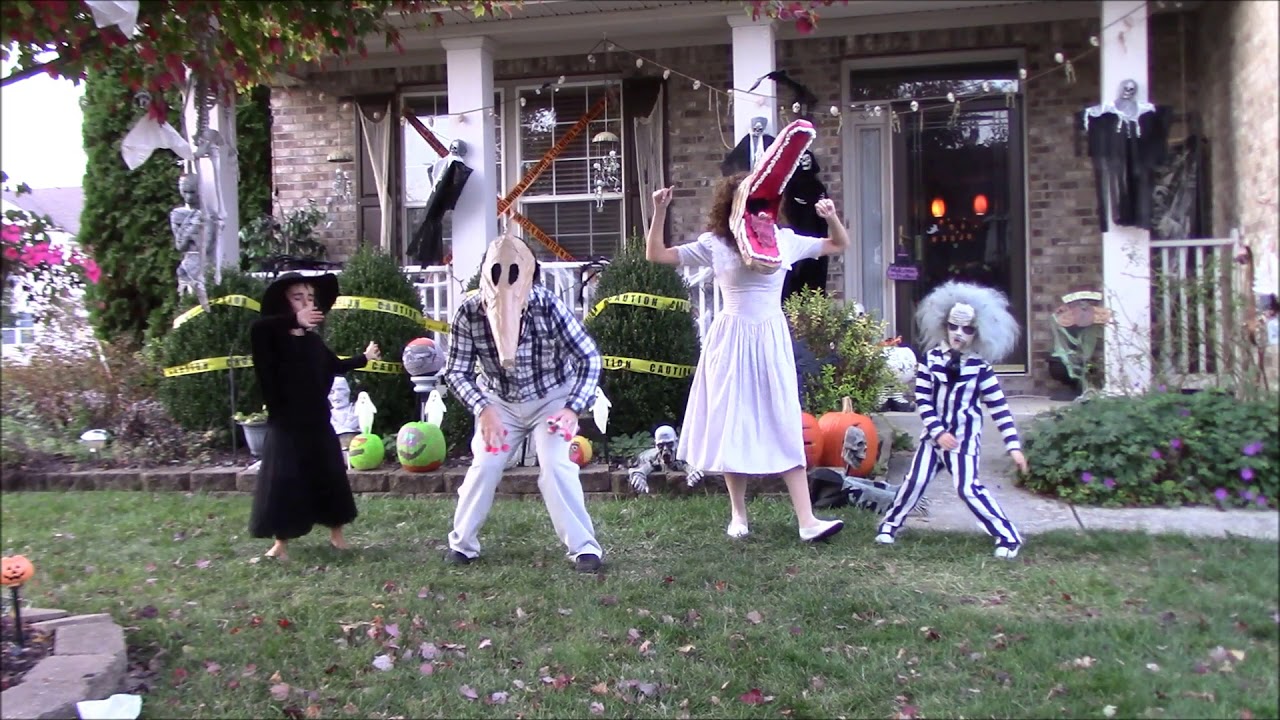 Beetlejuice Family Halloween Dance Video 2016 - YouTube