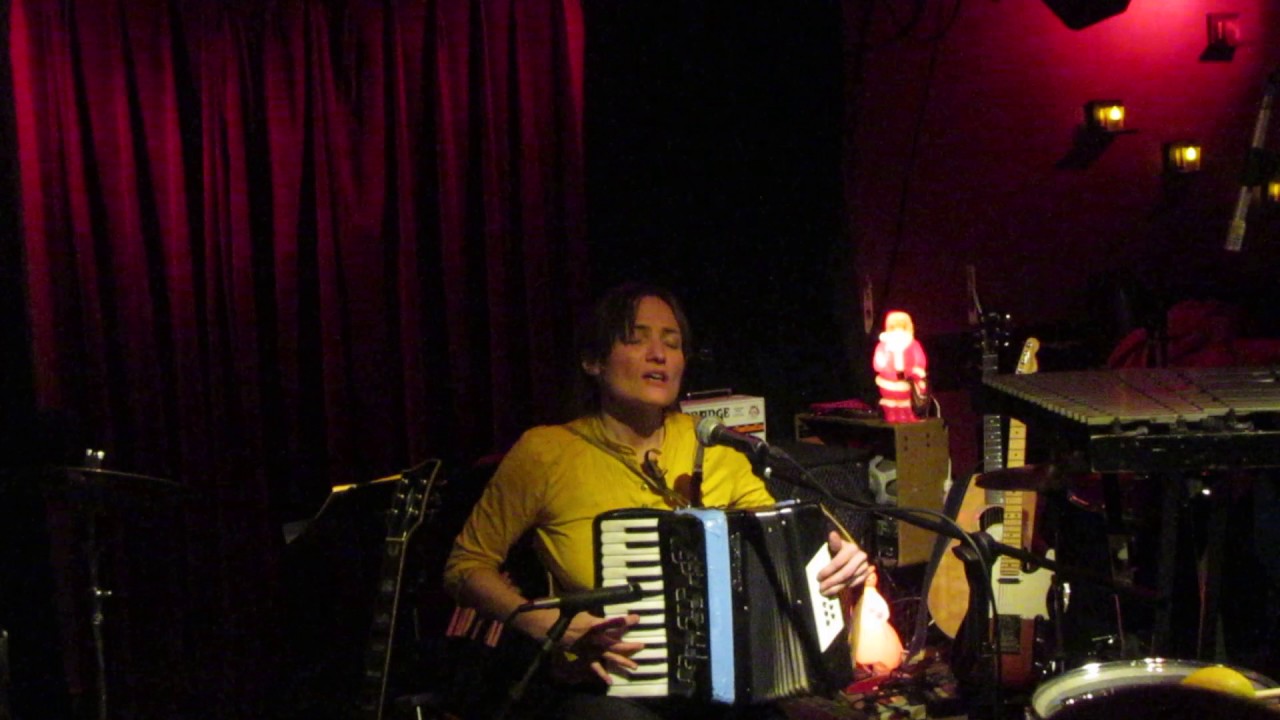 Audrey Ryan @ Lizard Lounge - YouTube