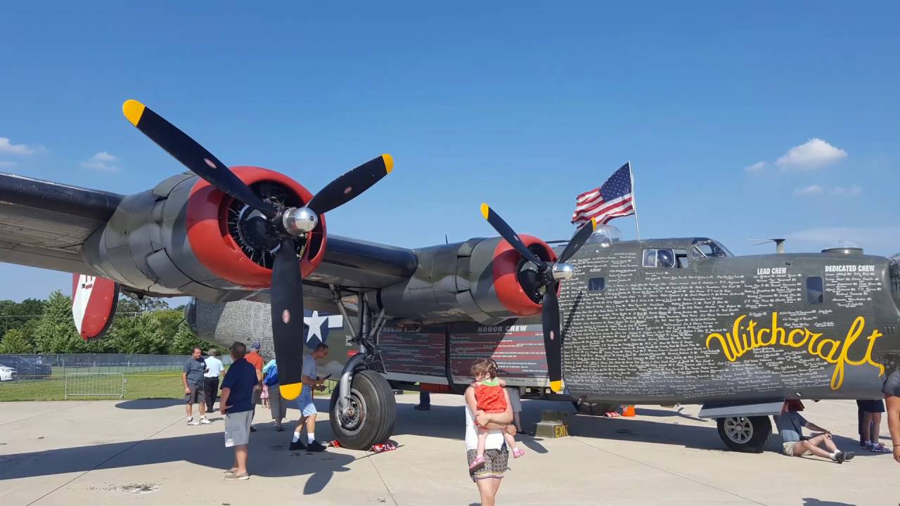 Collings Foundation B-24 Liberator "Witchcraft" flying out of Palwaukee ...