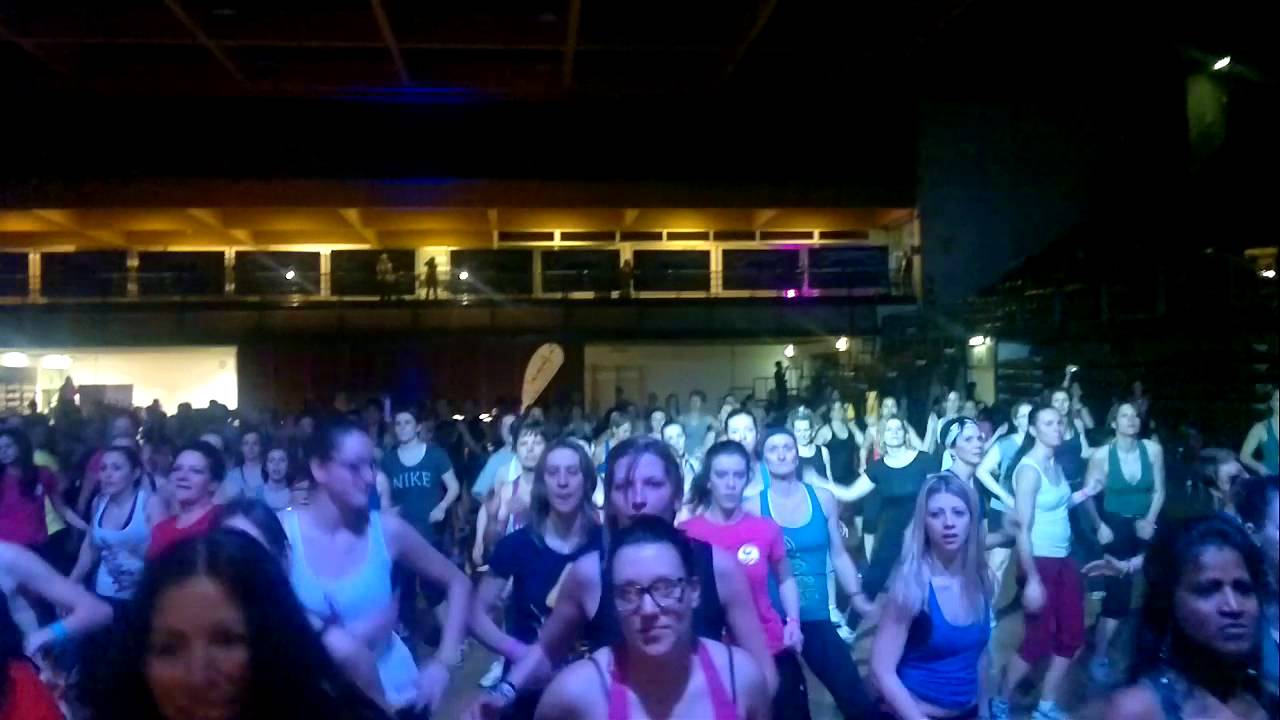 Zumba Multi-Zin-Party Bozen 10/03/13 - Sexy and I know it - YouTube