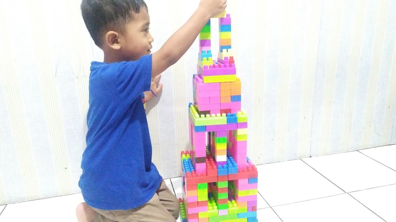 membuat gedung bertingkat dari lego, mainan anak bermain Lego mainan ...