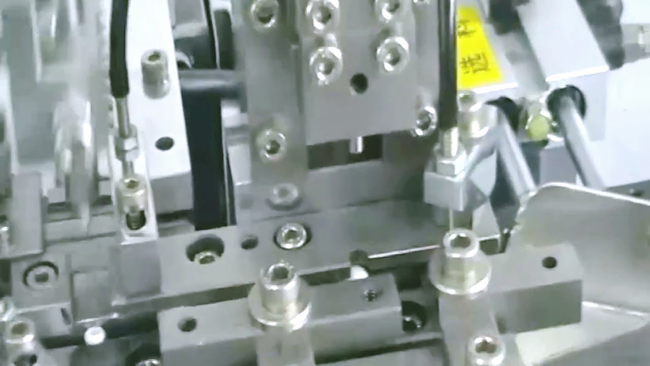plastic clips expansion bolt assembly machine automatic assembler - YouTube