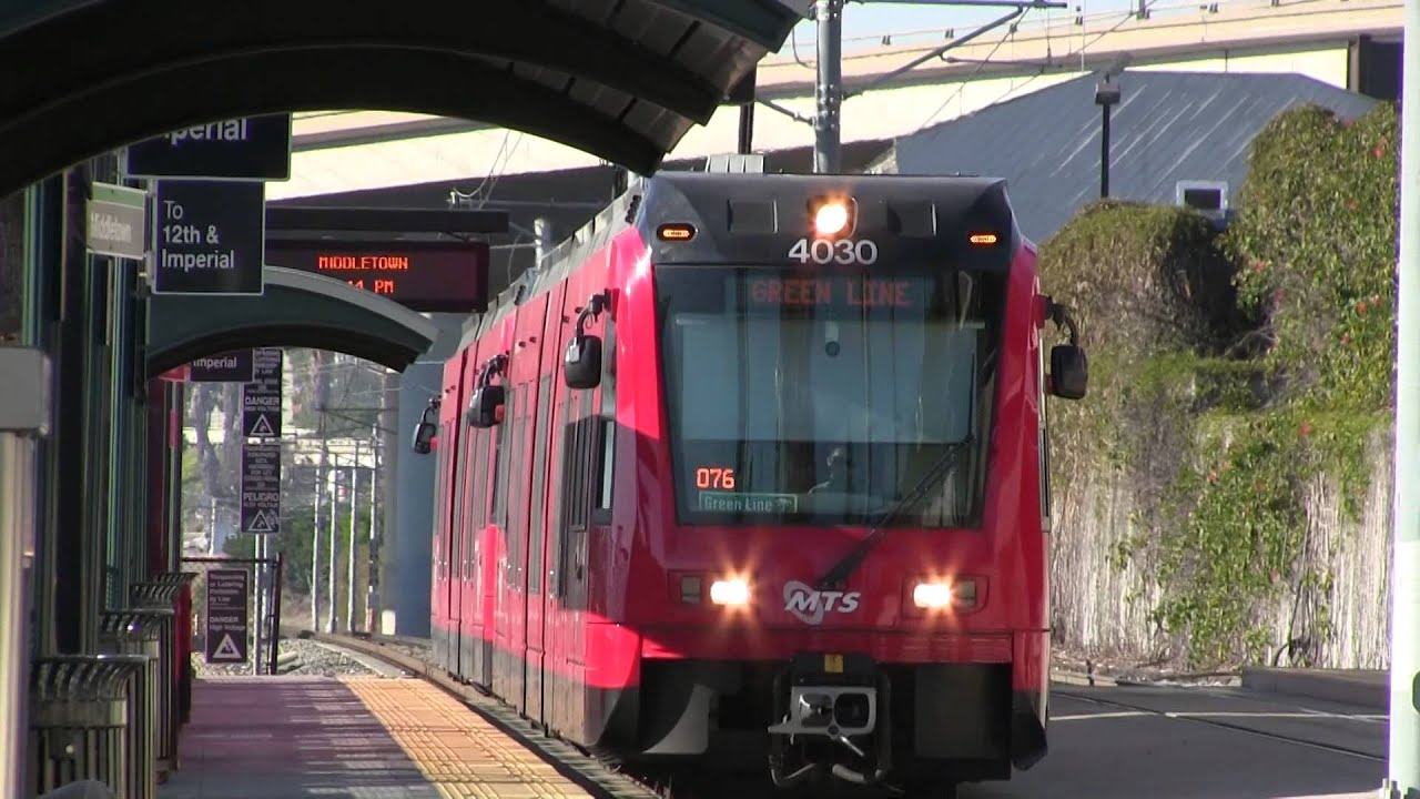 MTS Trolley - Siemens S70 #4030 Green Line Arriving into Middletown ...
