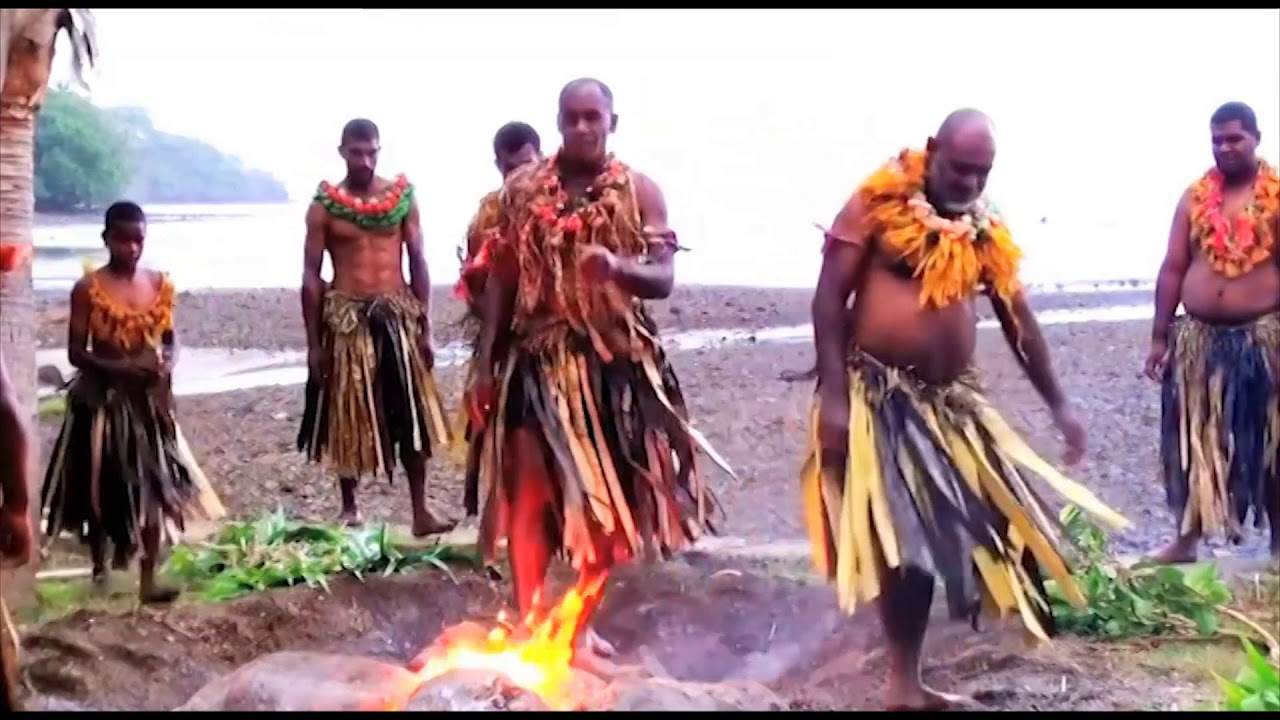 Traditional fire walking in Fiji - YouTube