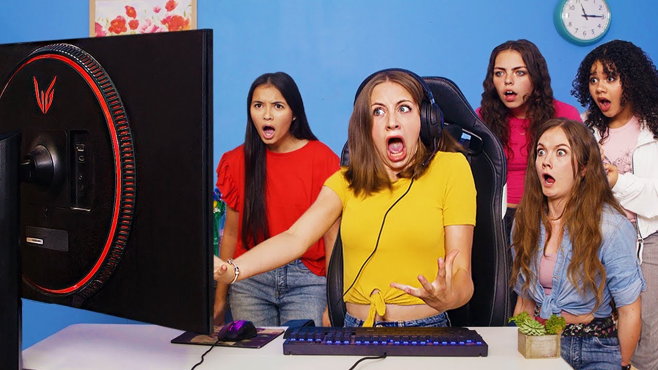 Different Types of Girl Gamers - YouTube