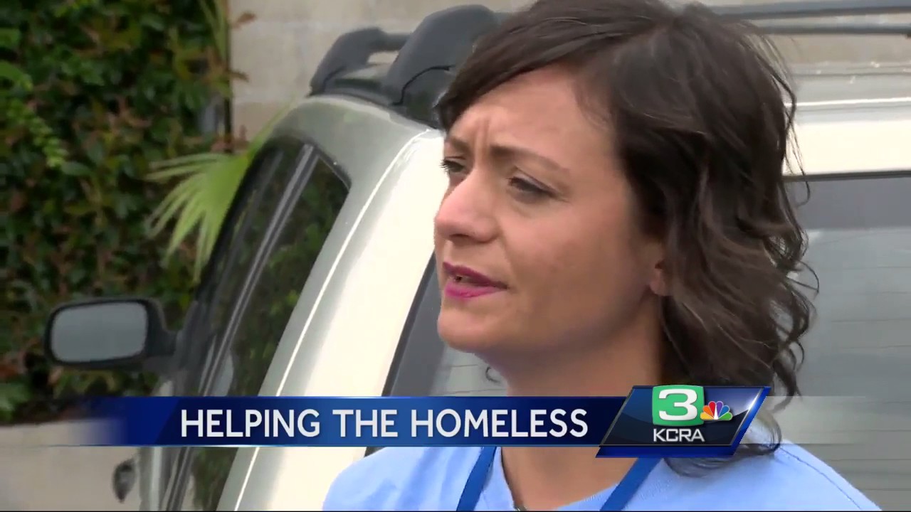 Sacramento nurse helps homeless by providing free medical care - YouTube