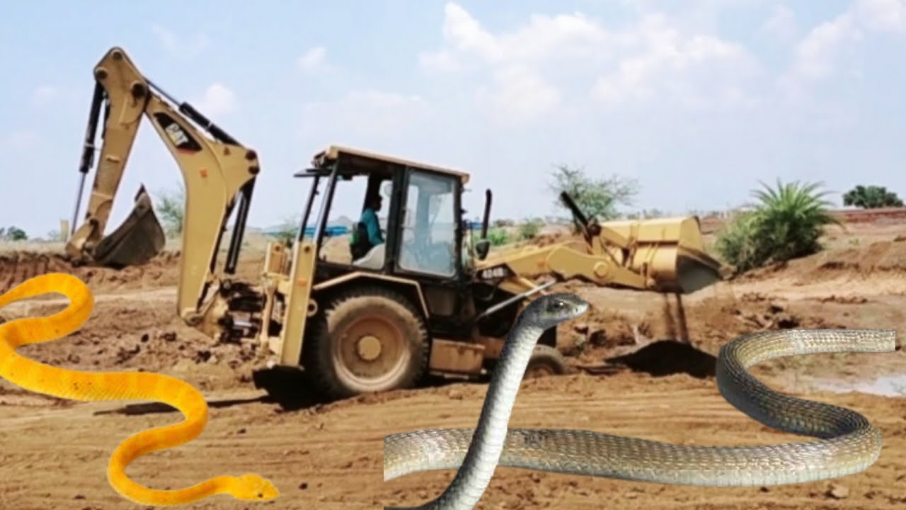 JCB Backhoe Working On The Throwing Out Loose !!Jcb Leveling Ground !!# ...