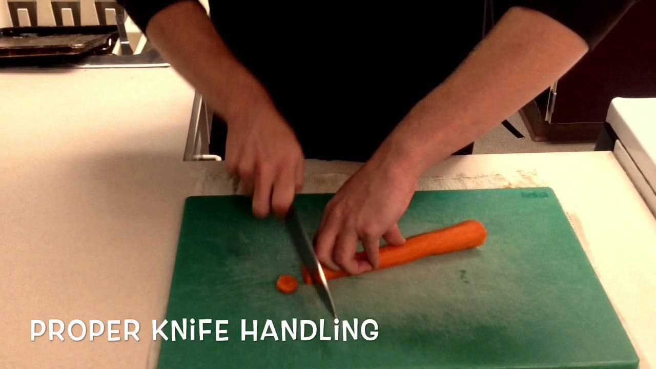 Proper Knife Handling - YouTube