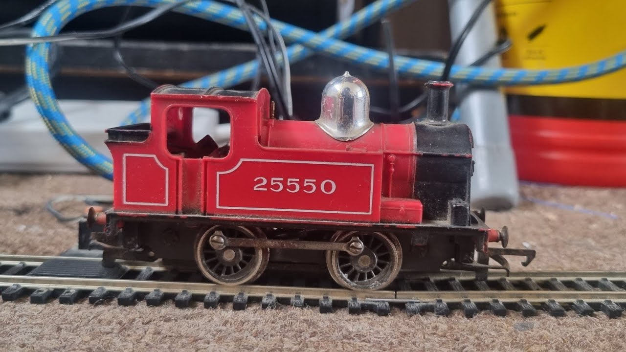 1970S TRIANG 040 SHUNTER: RUN OR RUIN SEASON 2 EPISODE 1 - YouTube