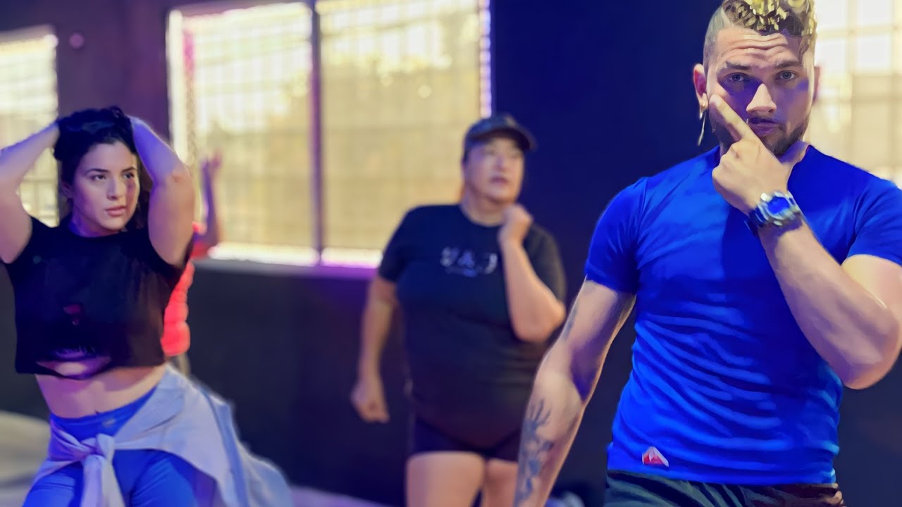 Titi me Preguntó Bad Bunny / By Yorbis Joves - YouTube