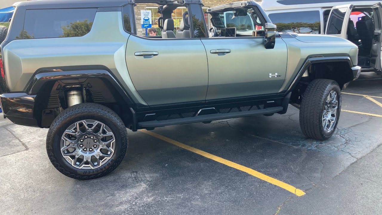 Jeep Mania at Grayslake car show! - YouTube