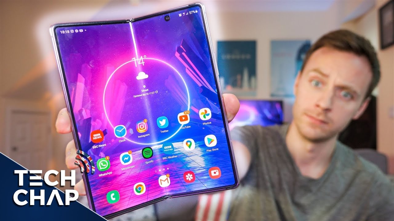 1 MONTH with the Samsung Galaxy Z Fold 2 - The Ultimate Flex Phone ...