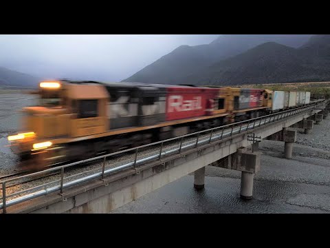 Train 826 at Mt White Bridge by Drone - YouTube