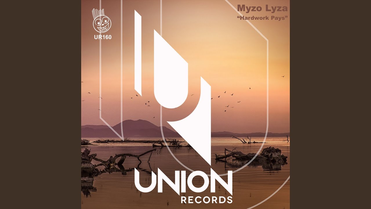 Intombi Enhle (feat. Lyrics) - YouTube