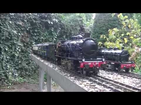 Fun in the Garden - The same train in two sizes - SNCF 140C locomotive ...