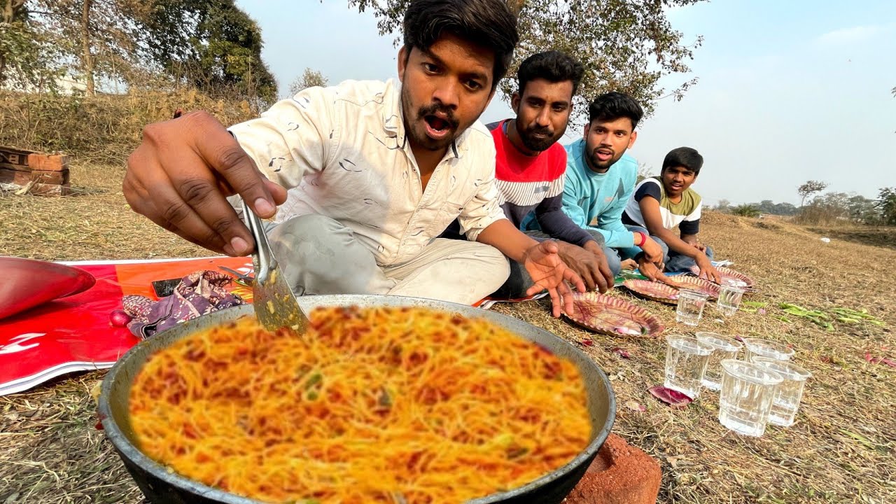 Maggi Party With Friends - YouTube