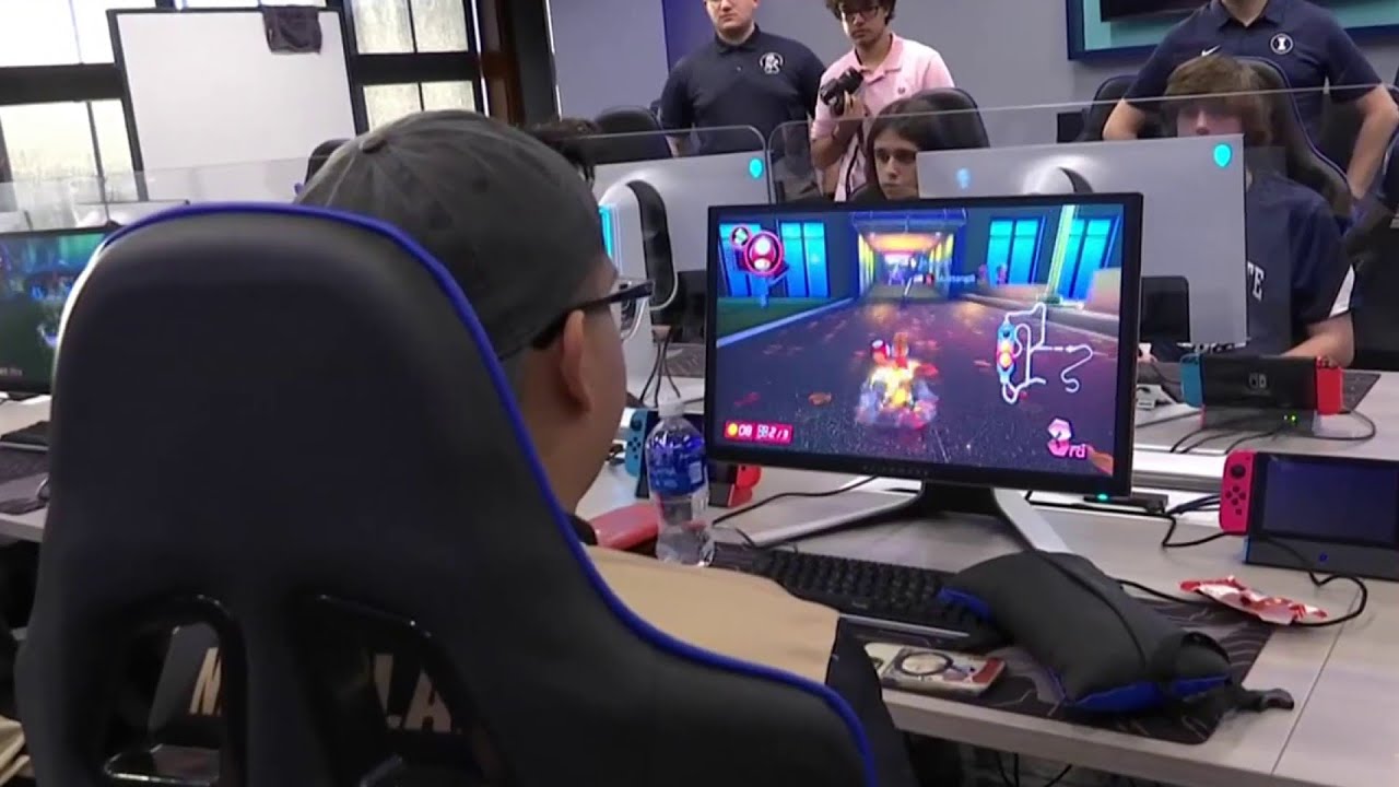 High schools compete for e-sports state championships - YouTube