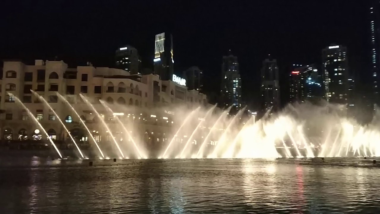 The most crowded place to visit in Dubai free of cost - YouTube