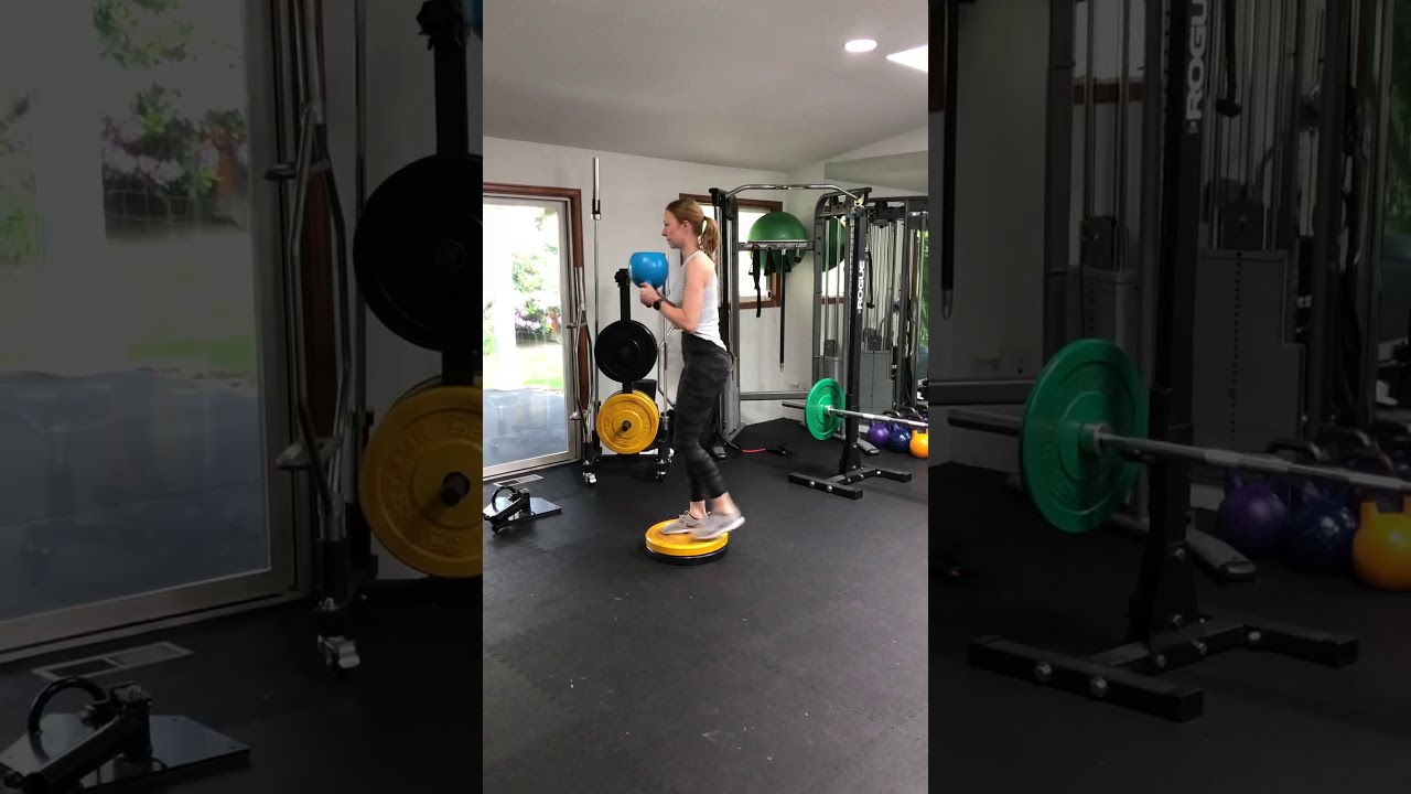 Deficit Reverse Lunge - YouTube