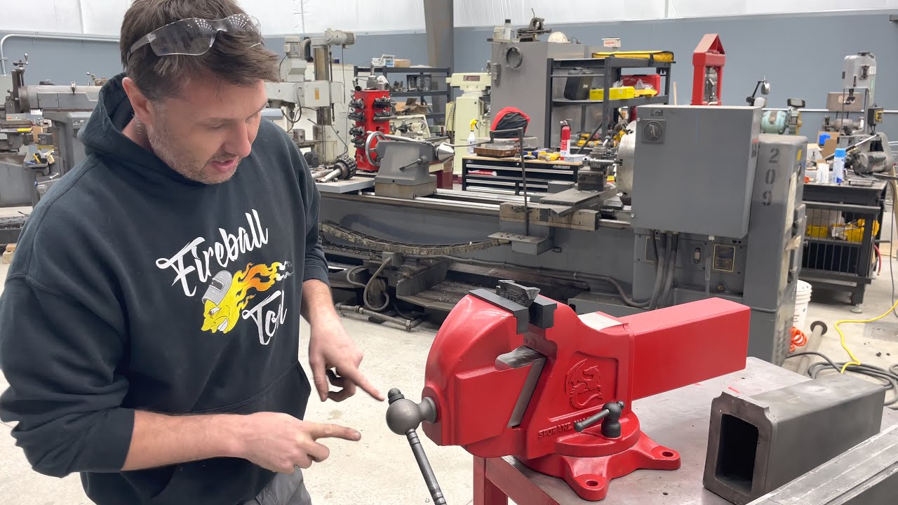Why is the Handle Small? - Fireball Hardtail Vise - YouTube