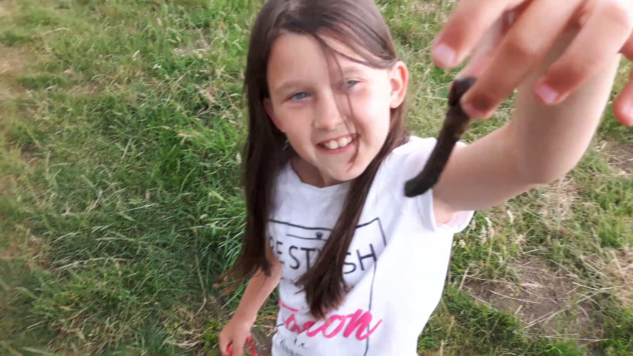 Magnet Fishing Radcot UK - YouTube