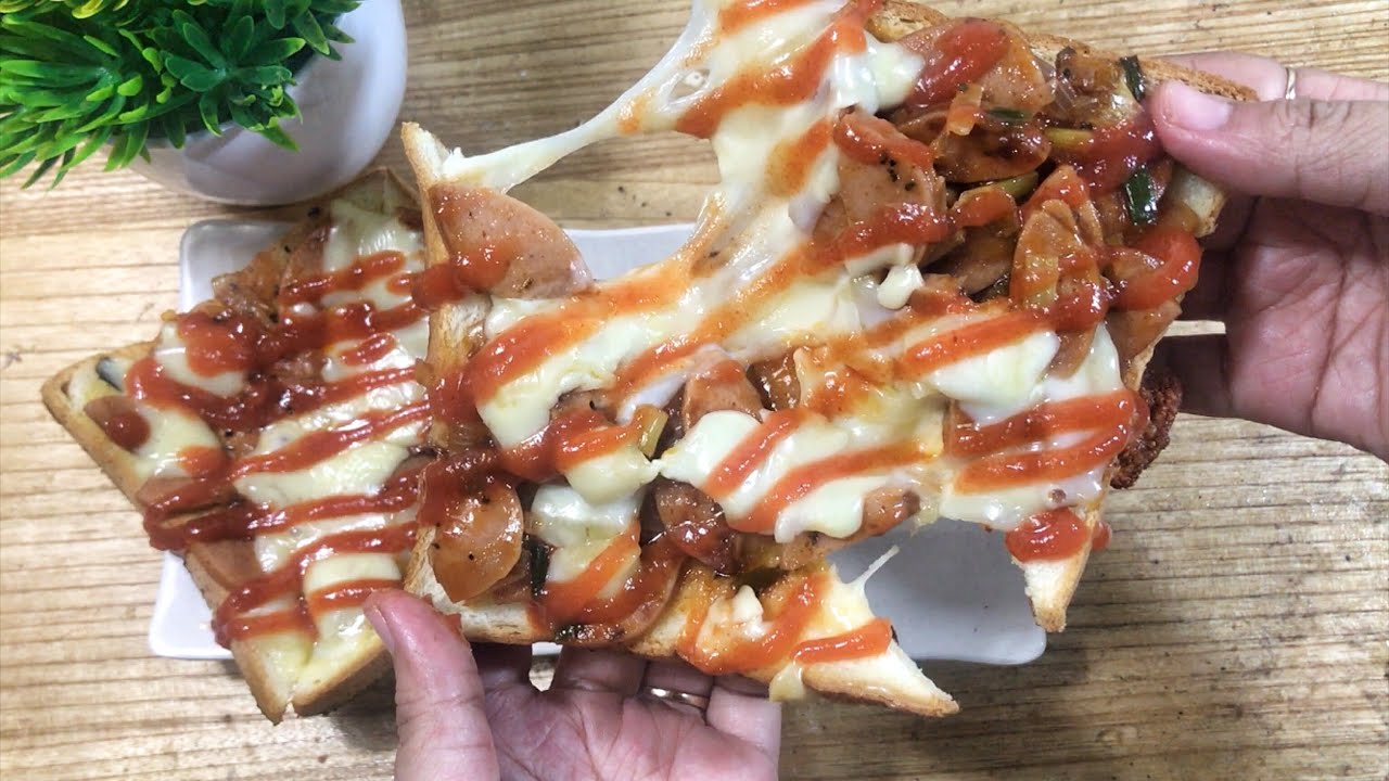 BIKIN PIZZA ENAK SEDERHANA - YouTube