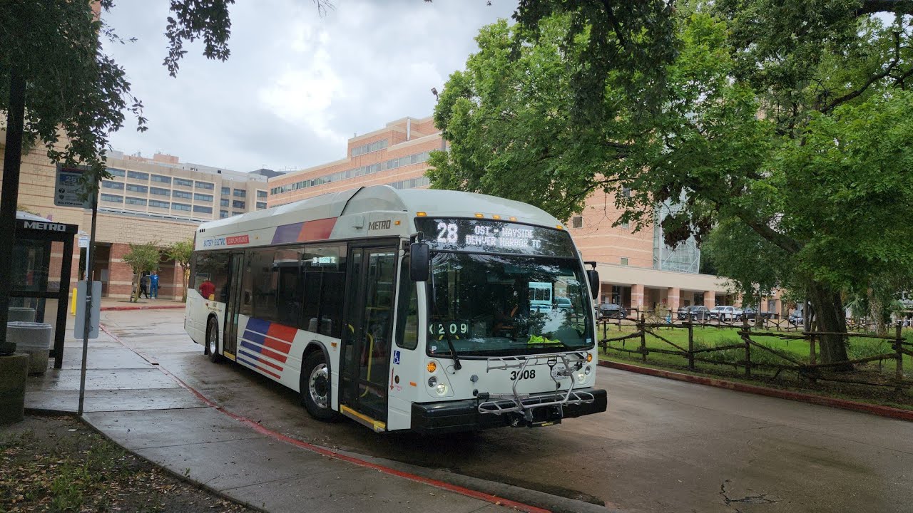 Houston Metro BRAND NEW Nova LFS Electric Bus ON 28 OST/Wayside #3008 ...
