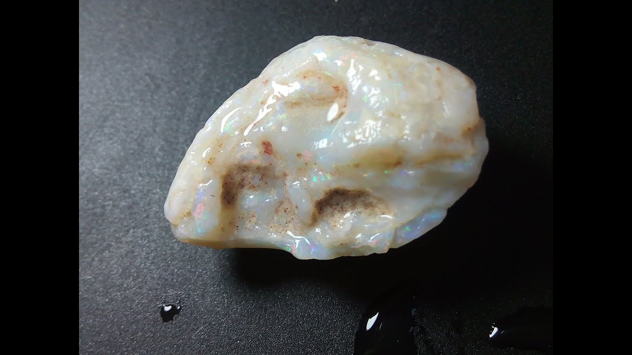 Opal shell fossil Australian Coober Pedy - 37 CT - YouTube