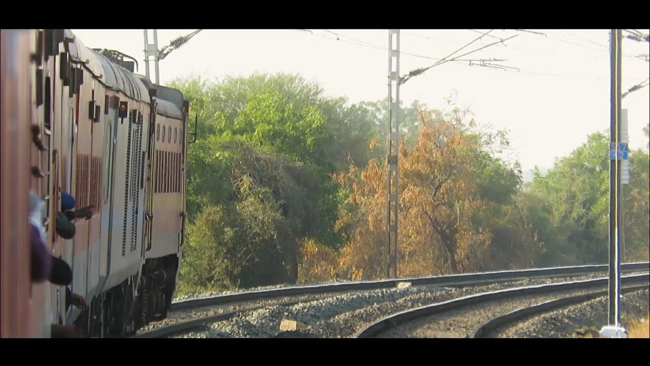Nagpur To Mumbai Journey : Onboard 22512 Kamakhya-LTT Karmabhoomi ...
