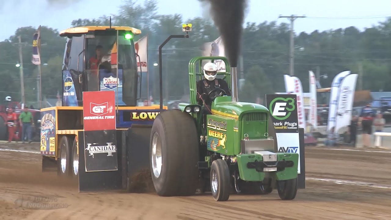 Super Farm Tractors pulling in Fairfield, IL - 2012 - YouTube