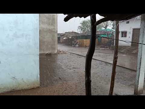 hamare ghar per barish Hui Aaj hamare - YouTube