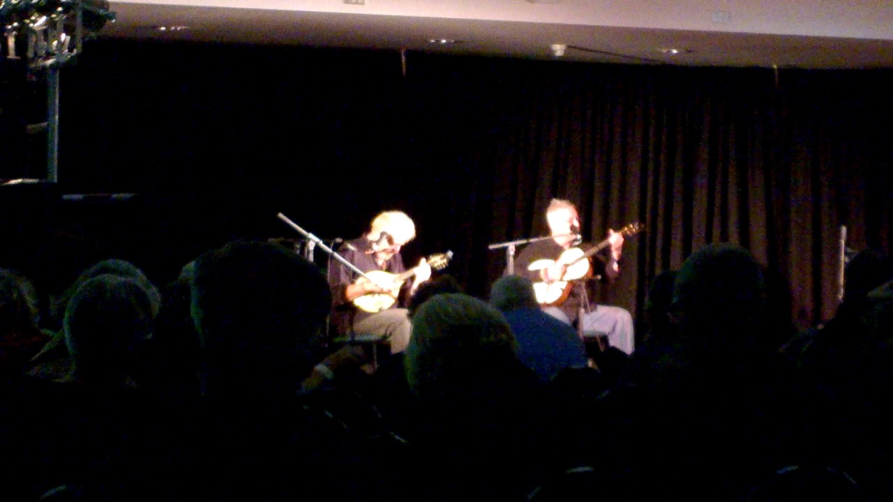 Peter Logue and Dave O'Niell jamming on mandolin and tenor guitar - YouTube