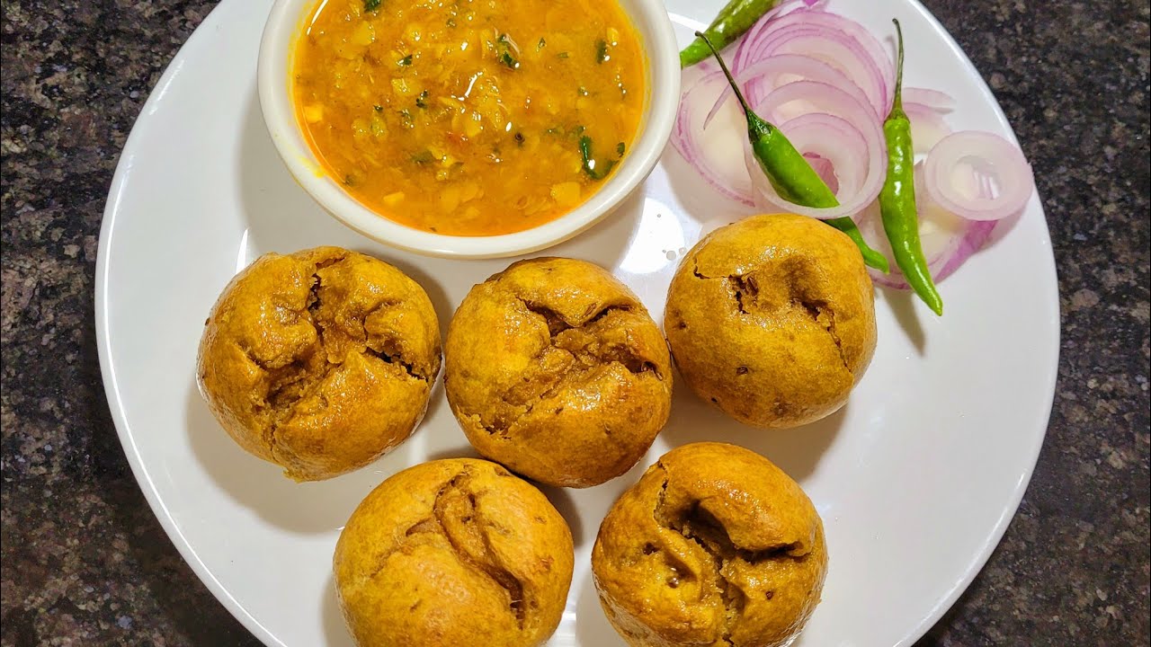राजस्थान की पारम्परिक दाल बाफला बाटी बनाने की विधी | Bafla bati recipe ...