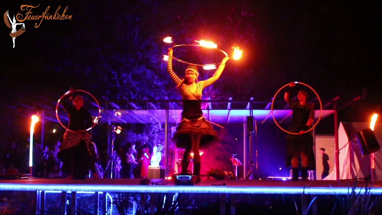 Feuerfünkchen 'Feuer&Licht' Trio @Lichterfest EGA 2018 - YouTube