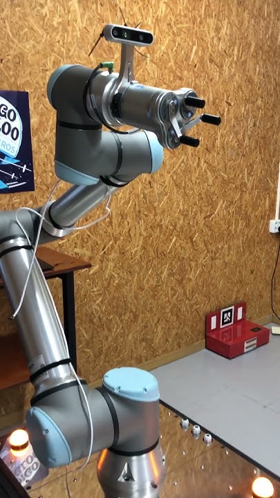 UR3e Robotics Arm Control Test - YouTube